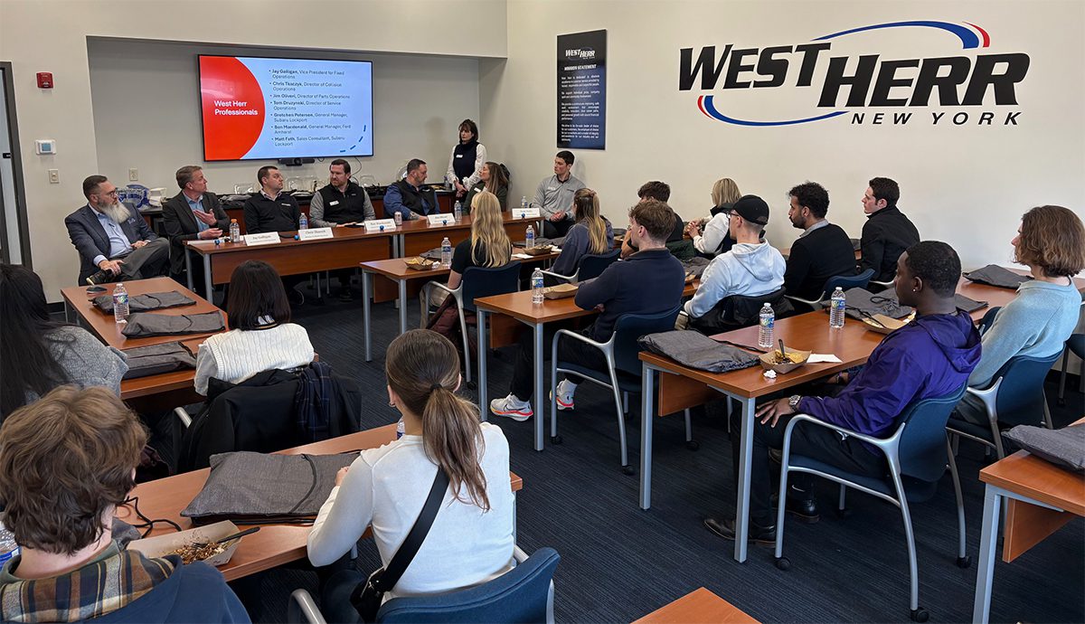 Niagara University Business Students Learn About Automotive Industry ...